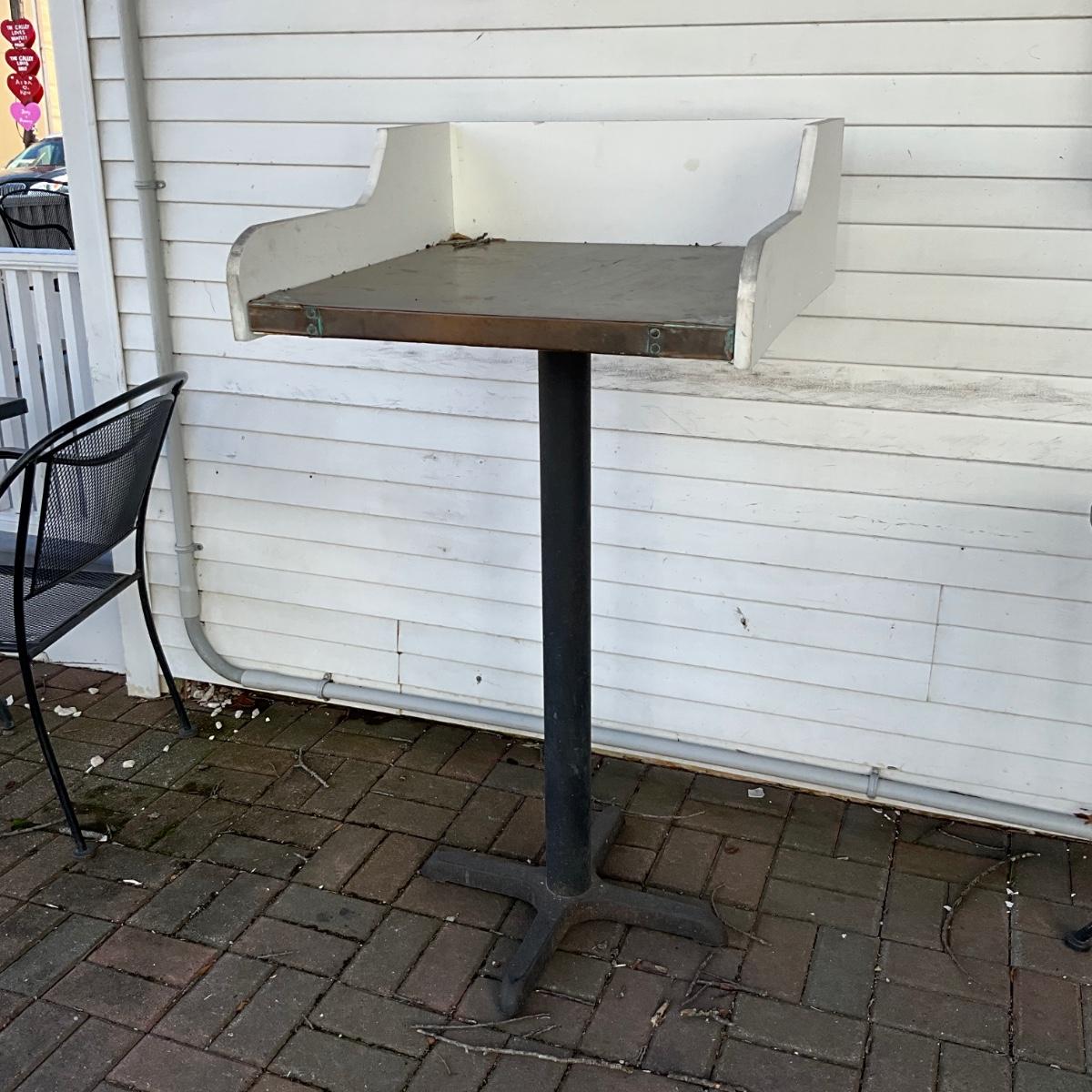 183 Copper Top Single Pedestal Hostess Stand/ Bar Table | EstateSales.org