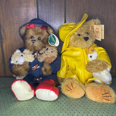 LOT 78C: The Bearington Collection Bears | EstateSales.org