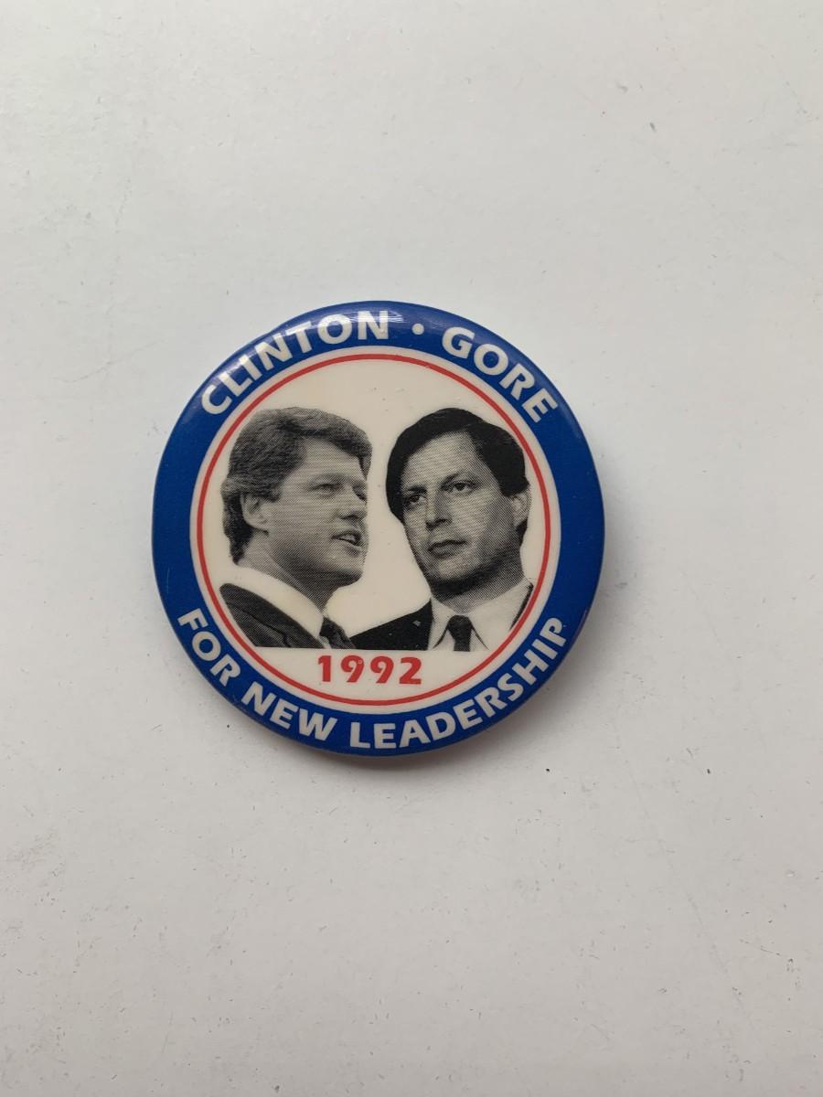Bill Clinton Presidential campaign button- 1992 | EstateSales.org