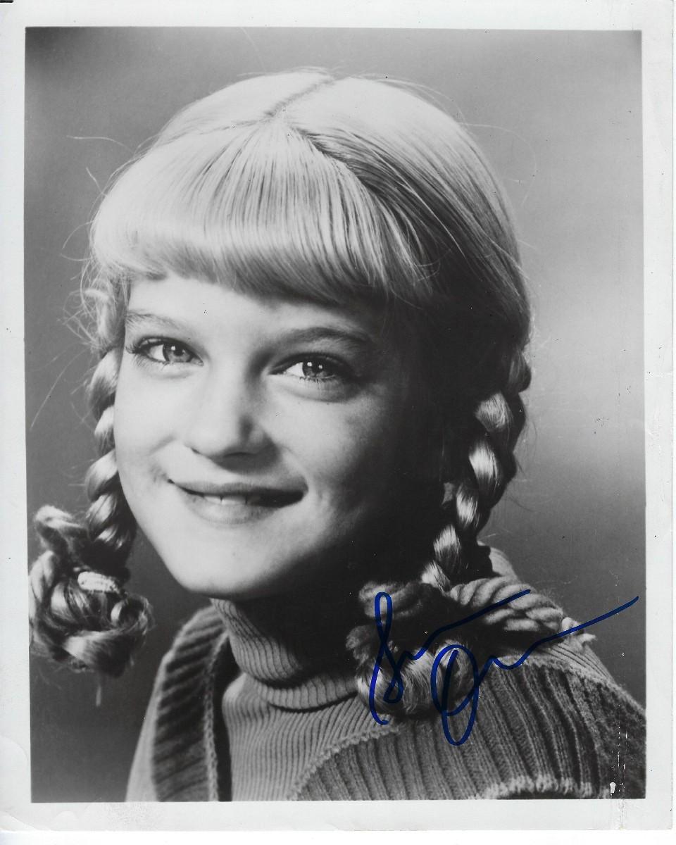 The Brady Bunch Susan Olsen signed photo | EstateSales.org