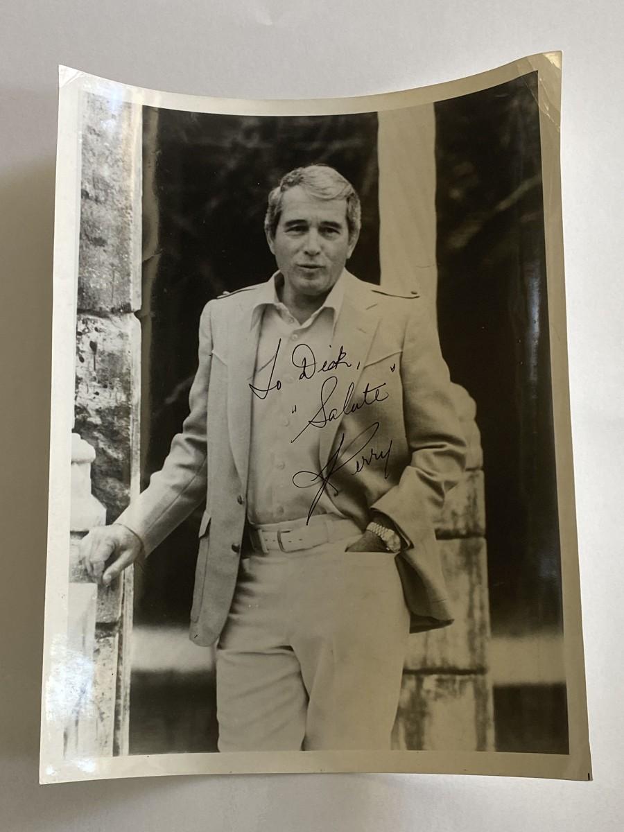 Perry Como signed photo | EstateSales.org
