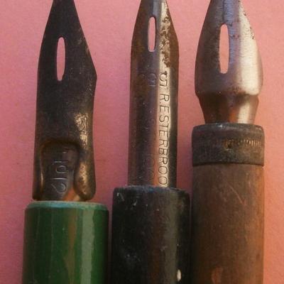 (3) Vintage Dip Pens | EstateSales.org