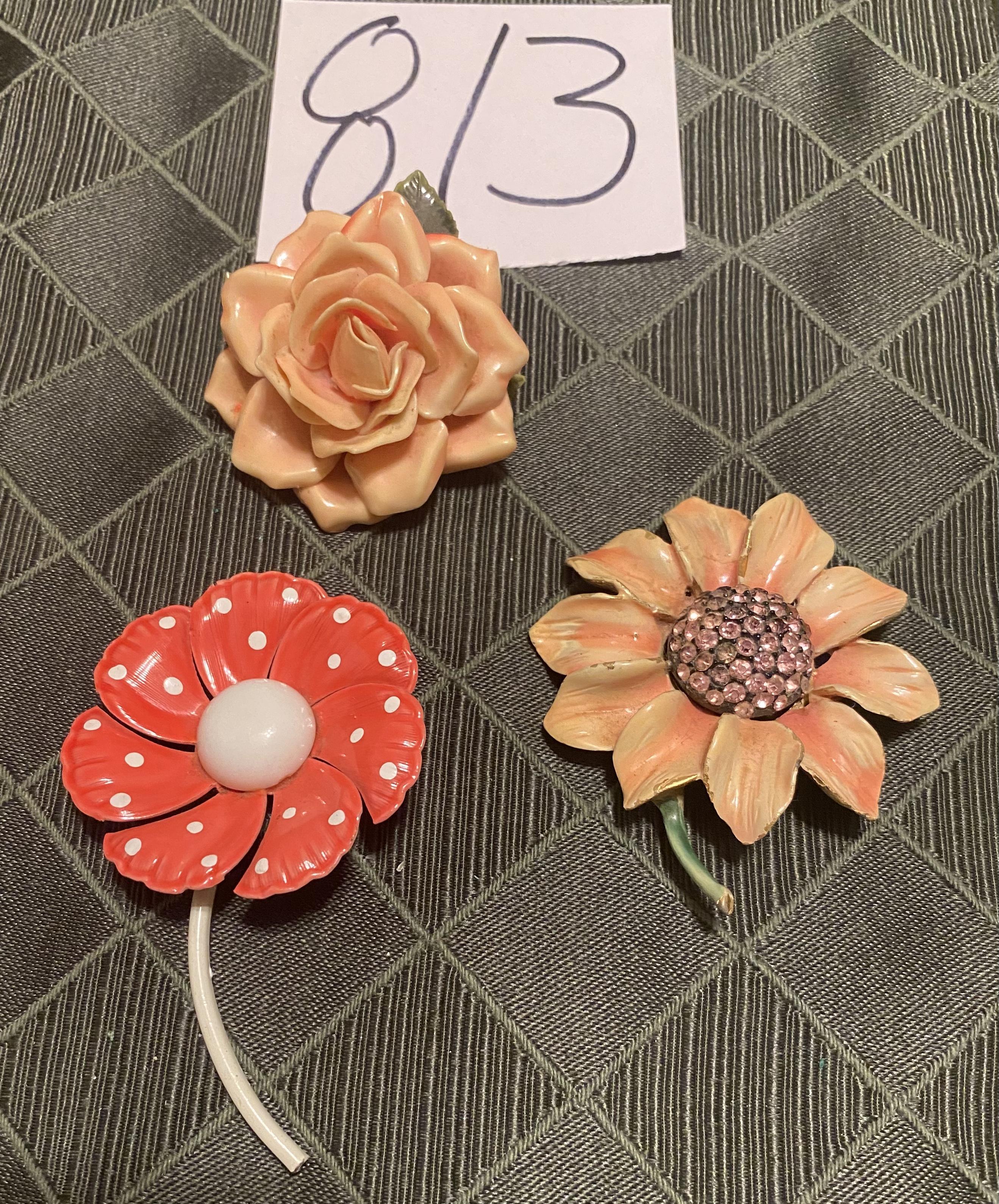 Posey Pins | EstateSales.org
