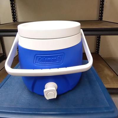 COLEMAN BEVERAGE DISPENSER AND GOTT COOLER | EstateSales.org
