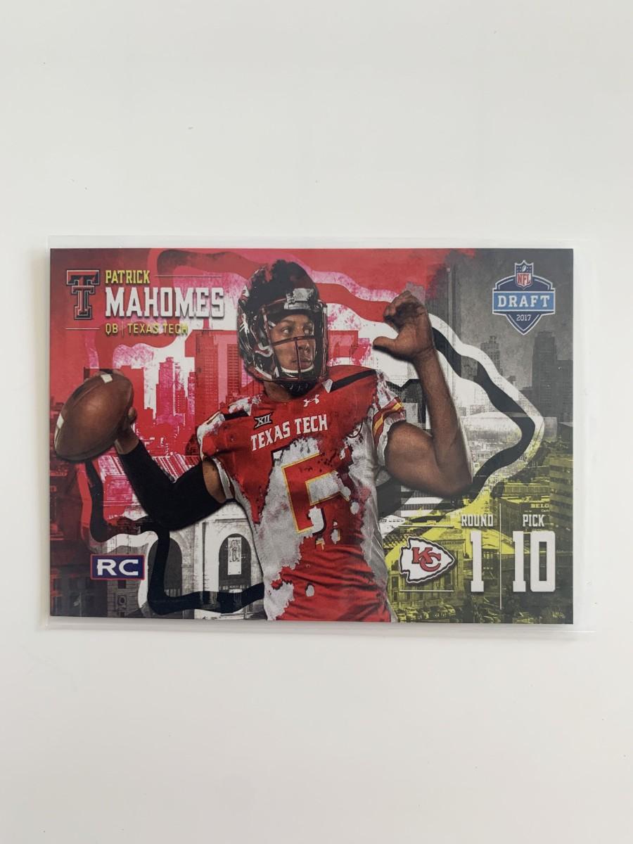 2017 NFL DRAFT PRO FOOTBALL #RC PATRICK MAHOMES CARD | EstateSales.org