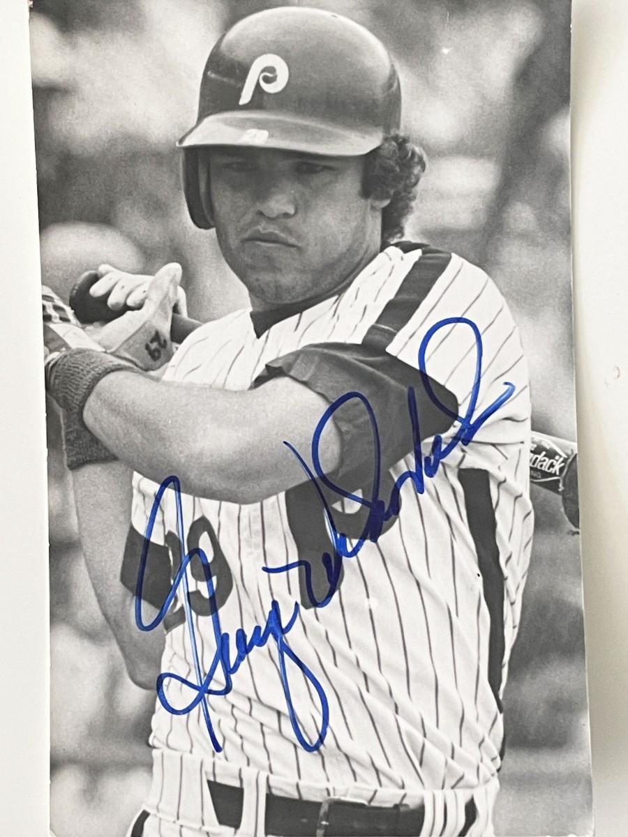 Philadelphia Phillies George Vukovich signed photo | EstateSales.org