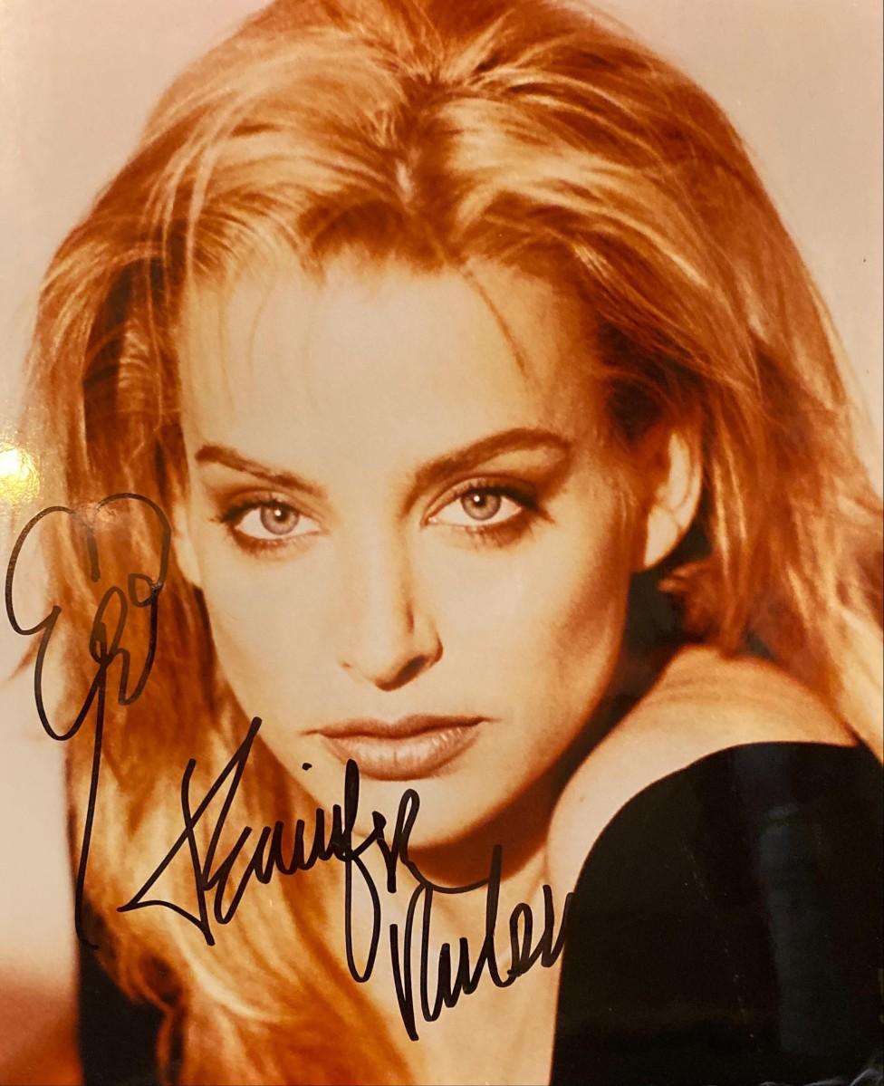 Jennifer Rubin signed photo | EstateSales.org