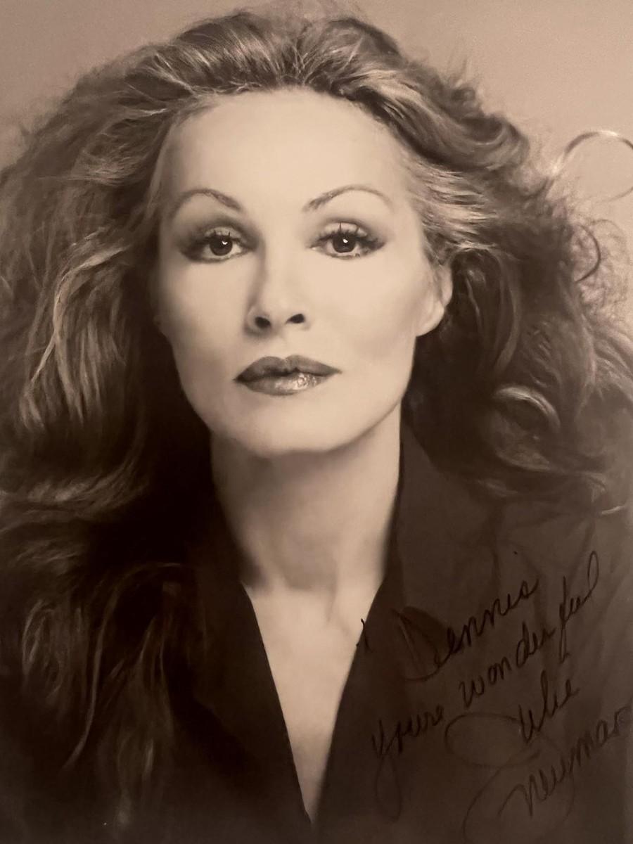 Julie Newmar Signed Photo 2888