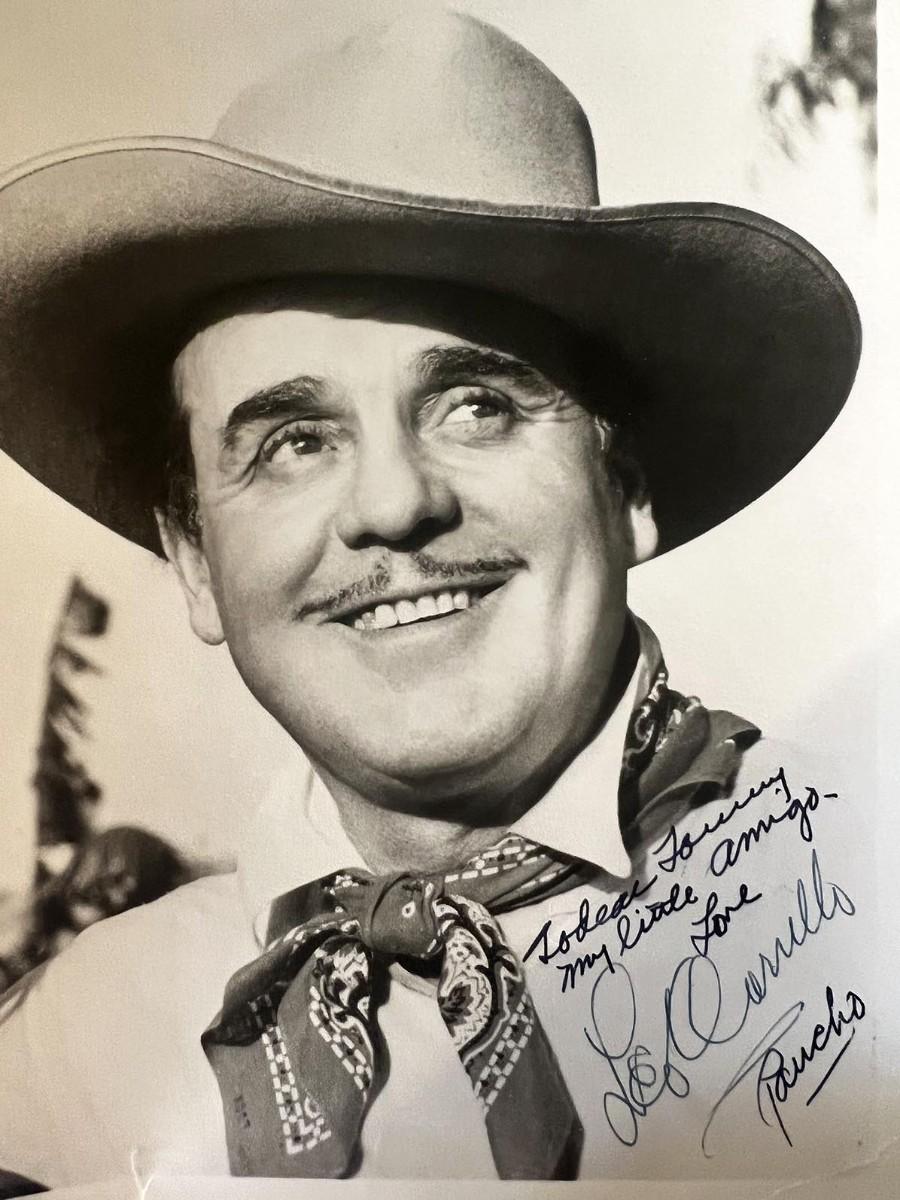 The Cisco Kid Leo Carrillo signed photo | EstateSales.org