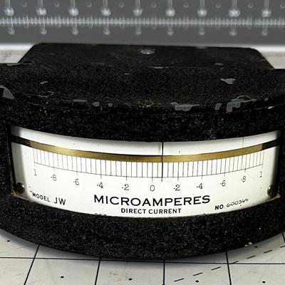 Microamperes Gauge Direct Current | EstateSales.org