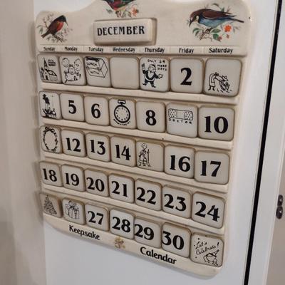 Ceramic Wall Calendar with Interchangeable Tiles | EstateSales.org