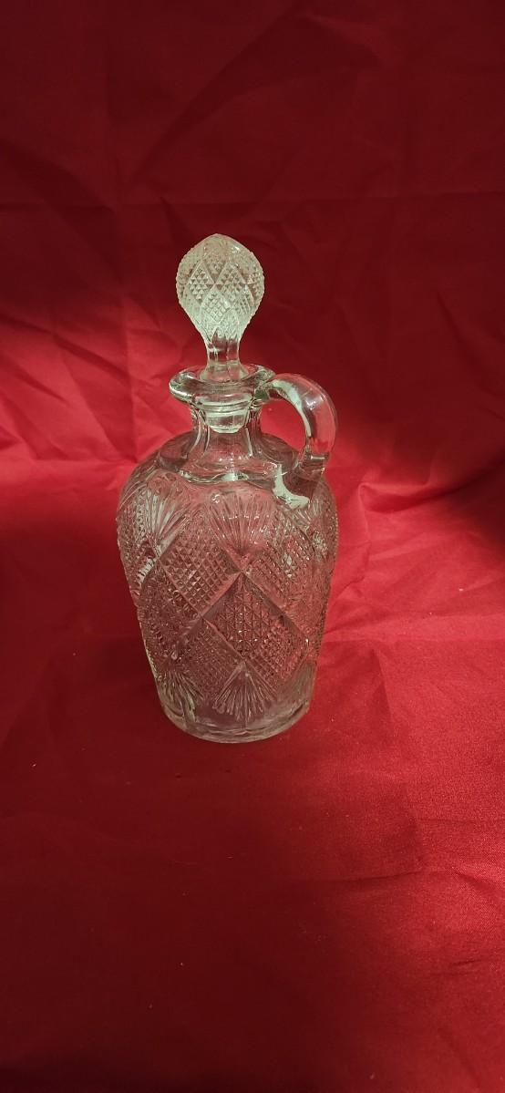 Decorative Glass pitcher | EstateSales.org