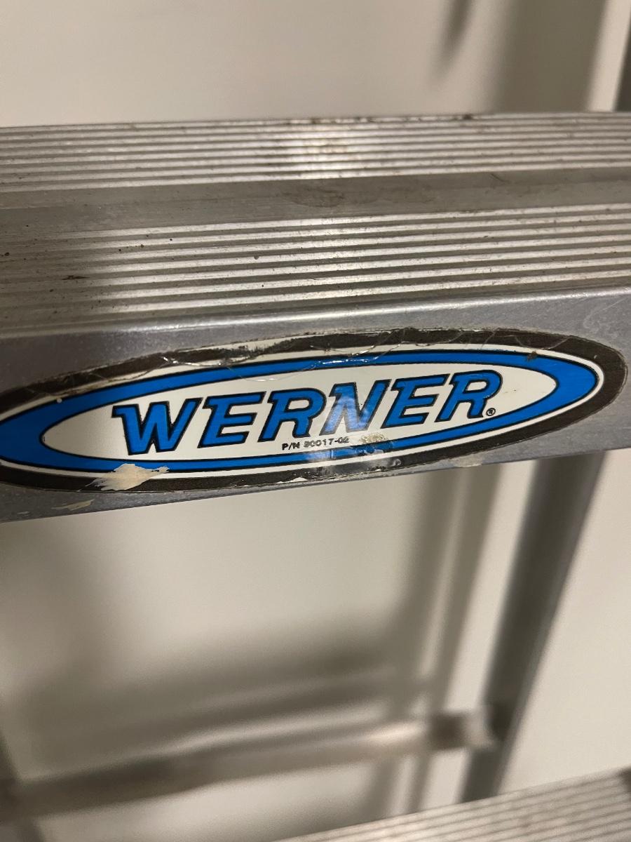 Werner 6 ft aluminum ladder | EstateSales.org