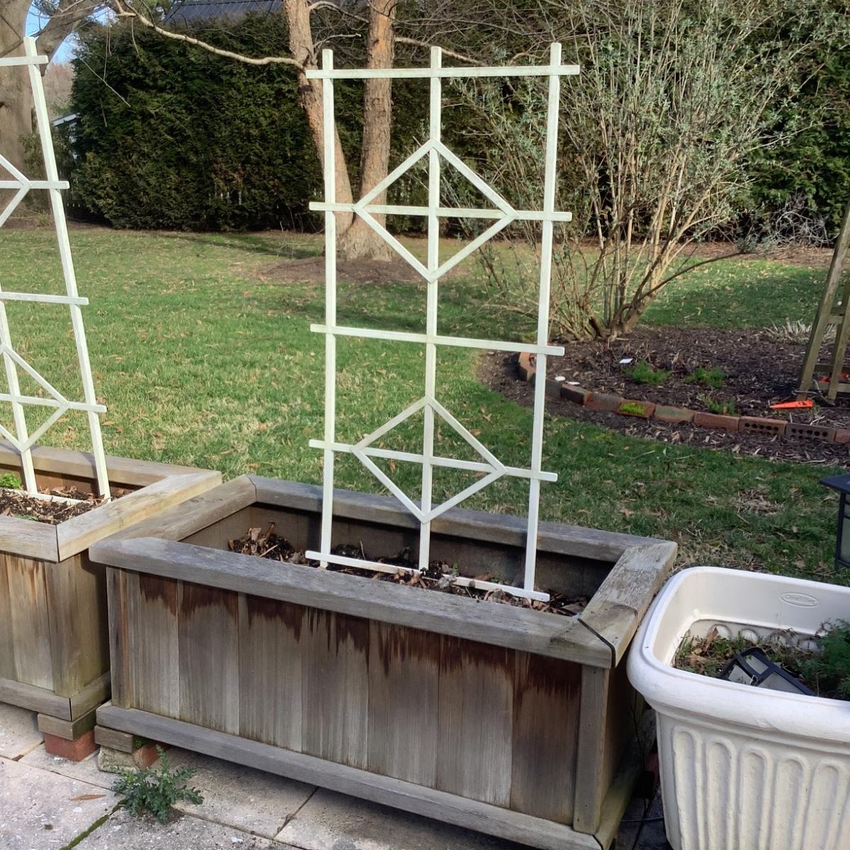 1087 Large Wooden Flower Boxes with Trellis | EstateSales.org