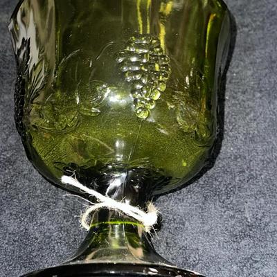 Vintage green candy dishes! | EstateSales.org