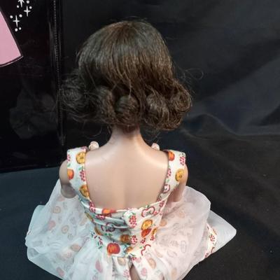 ORIGINAL "MIDGE" BARBIE'S BEST FRIEND 1962 | EstateSales.org