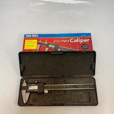 Harbor Freight Tools Cen-Tech 6" Digital Caliper with Case ...