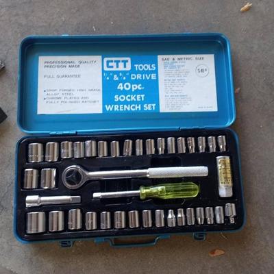 40 PC SOCKET SET AND OTHER HAND TOOLS | EstateSales.org