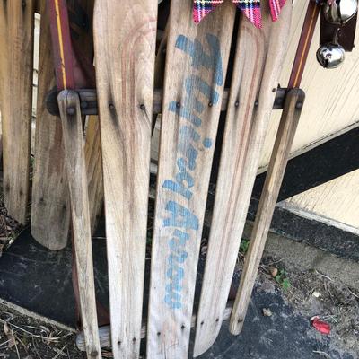 LOT 163M: Vintage Flying Arrow Sleds | EstateSales.org