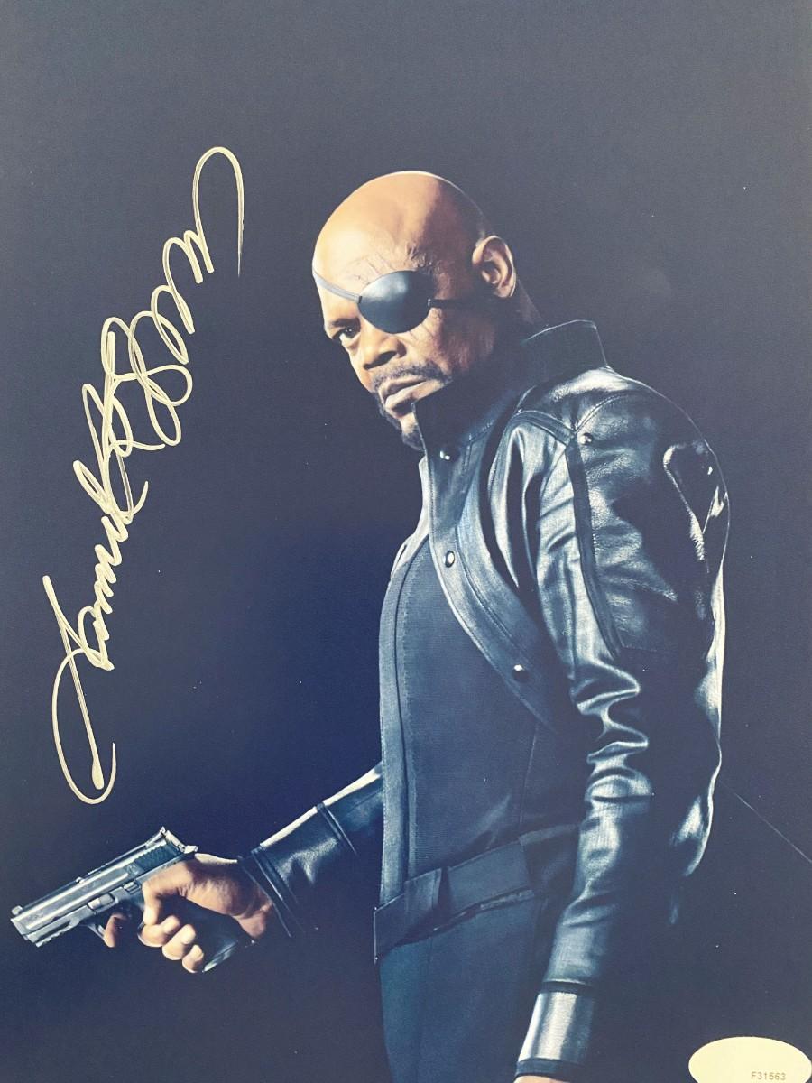 Samuel L. Jackson Signed Movie Photo | EstateSales.org