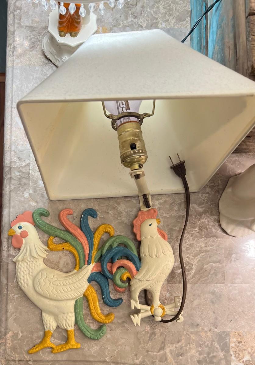 Chicken Lamp | EstateSales.org