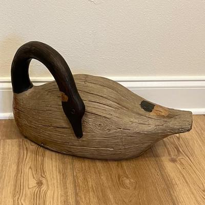 Decorative Goose | EstateSales.org