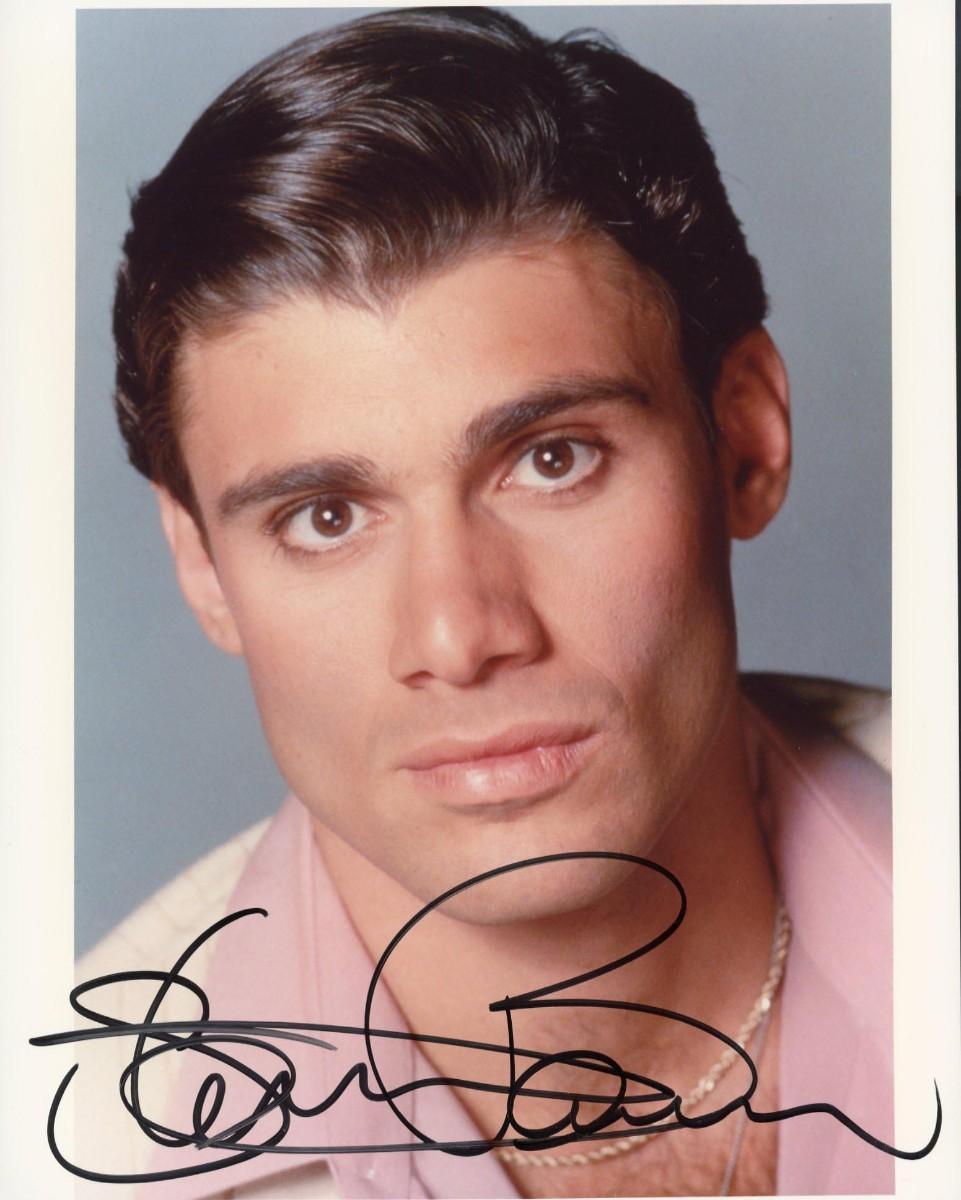 Steven Bauer signed Scarface photo | EstateSales.org