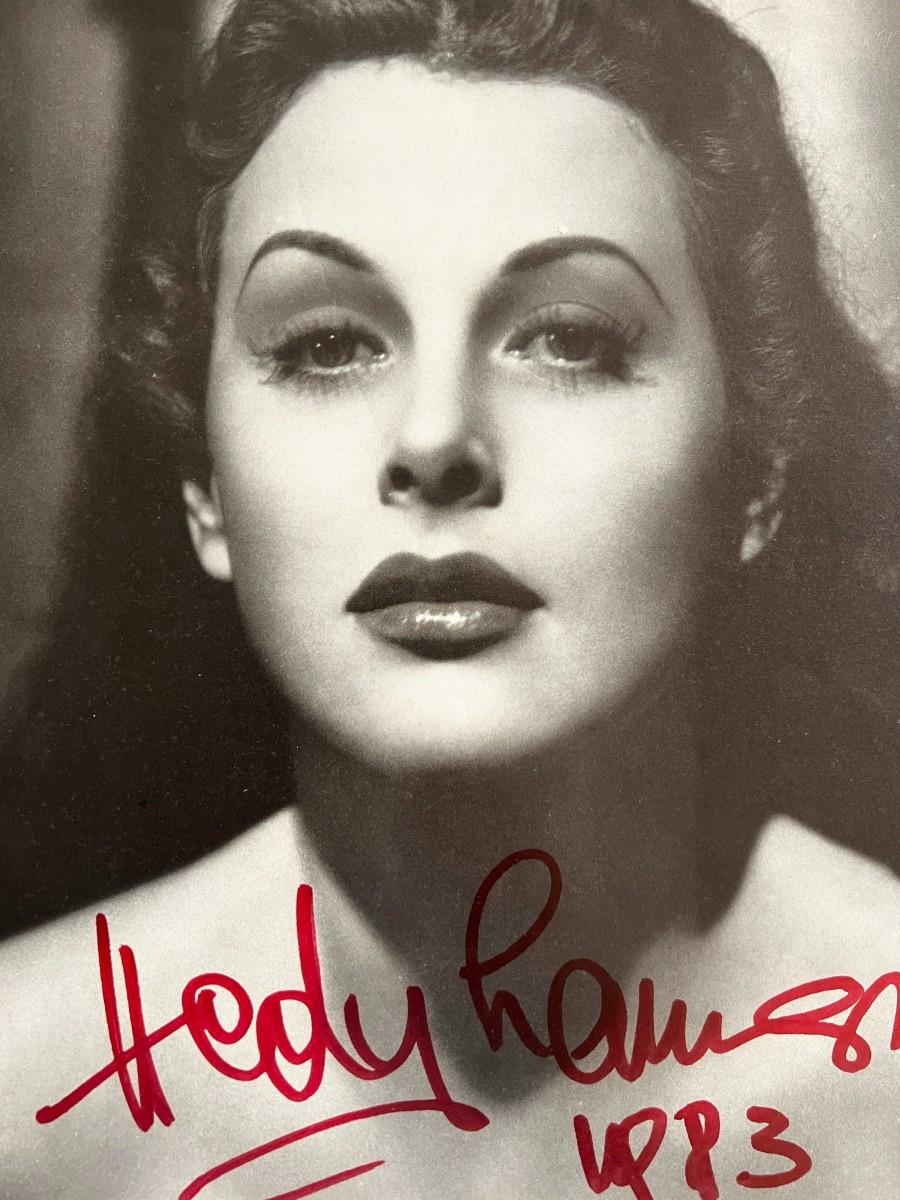 Hedy Lamarr signed photo | EstateSales.org