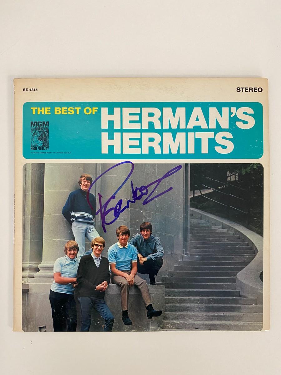 The Best of Herman's Hermits Peter Noone signed album | EstateSales.org