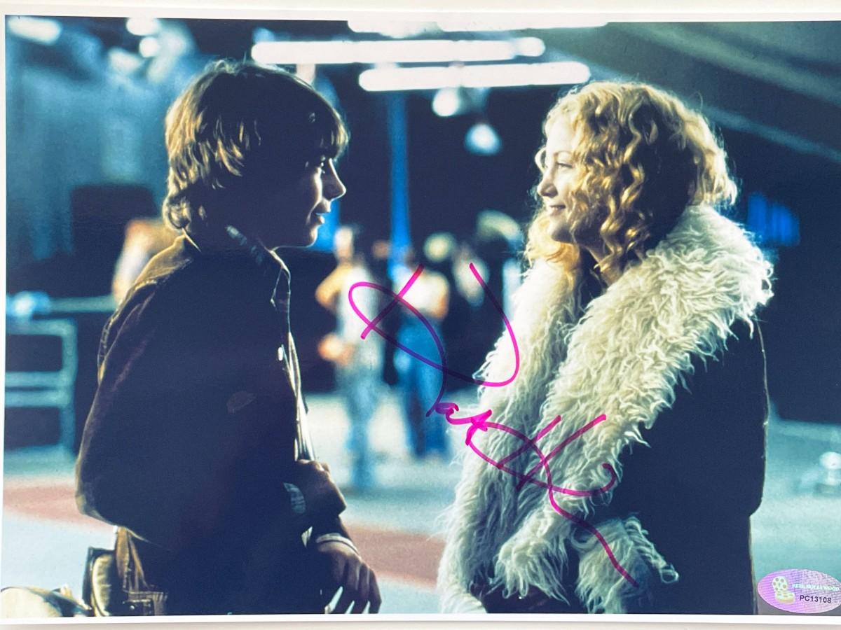 Almost Famous Kate Hudson signed photo | EstateSales.org