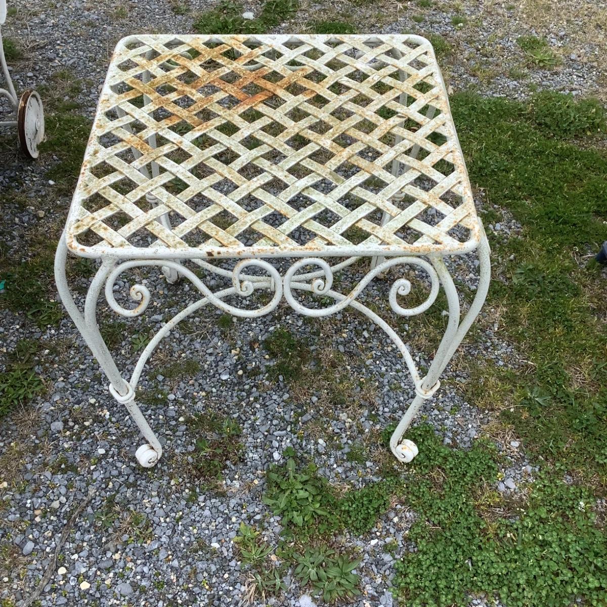 238 Antique Rod Iron Side Table | EstateSales.org