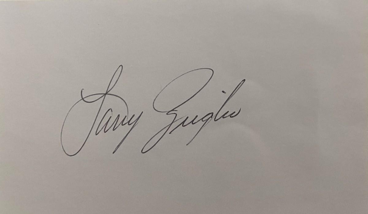 Professional golfer Larry Ziegler original signature | EstateSales.org