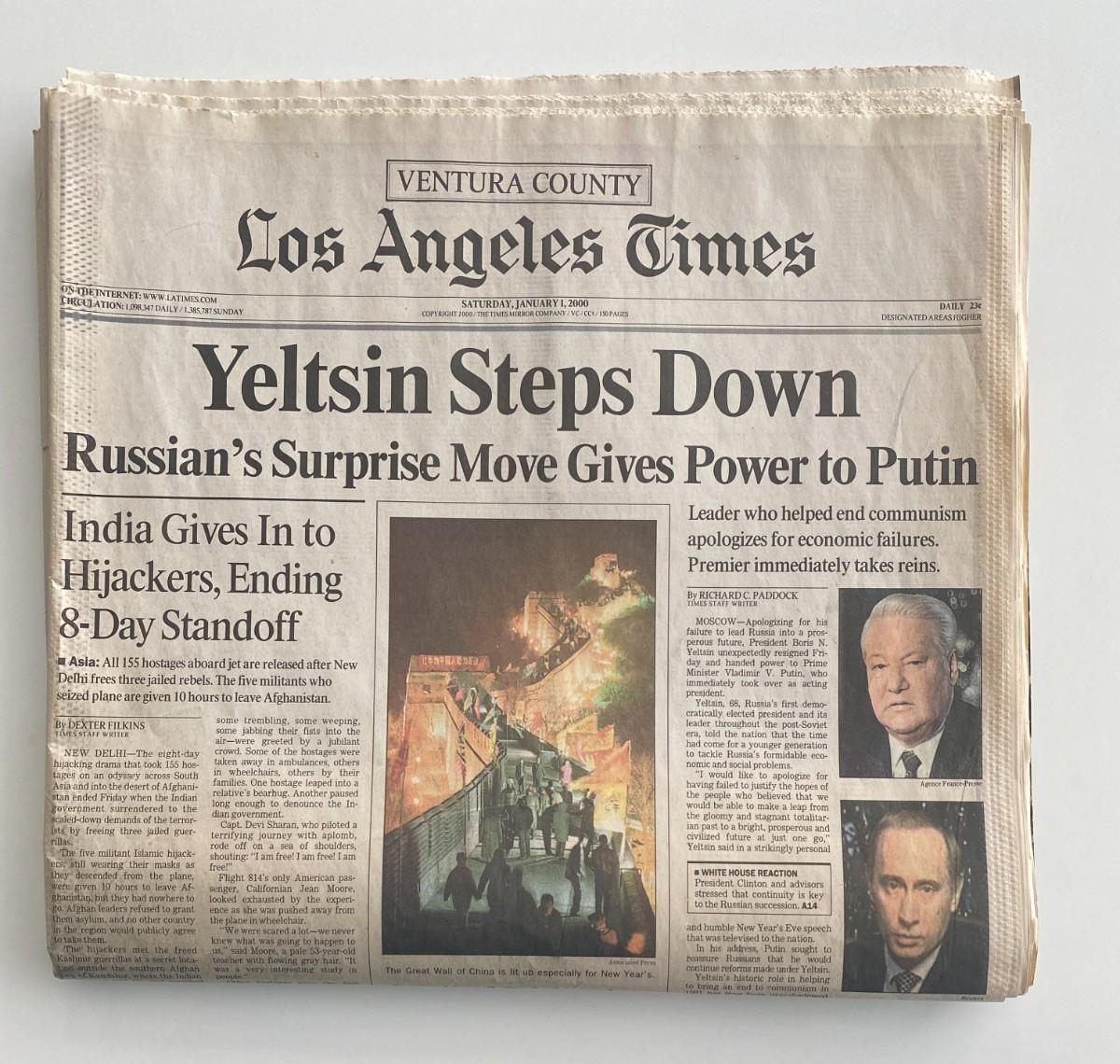 Los Angeles Times 2000 newspaper announcing Russias Boris Yeltsin ...