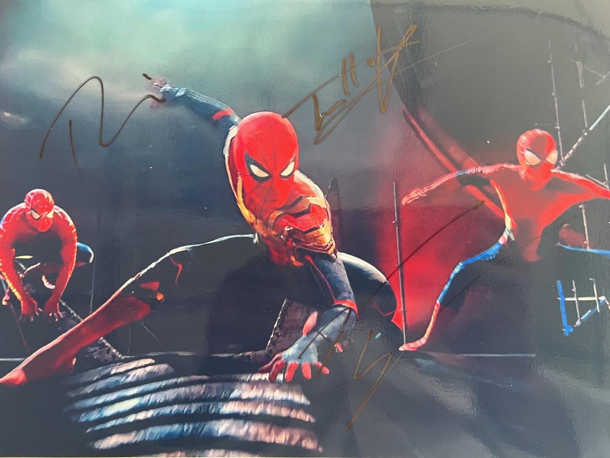 Spider-Man No Way Home cast signed photo | EstateSales.org