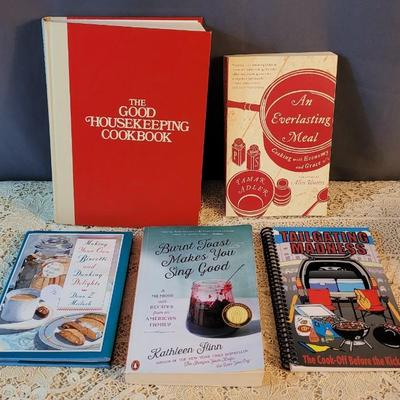 Lot 107: Food & Recipe Books | EstateSales.org