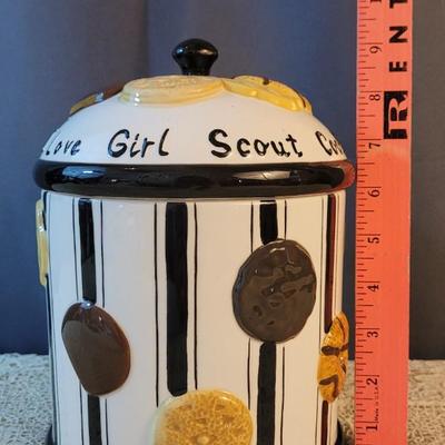 Lot 129: Vintage Girl Scout Cookie Jar | EstateSales.org