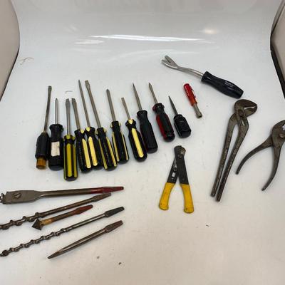 Hand Tool Lot Screwdrivers Drill Bits Pliers | EstateSales.org