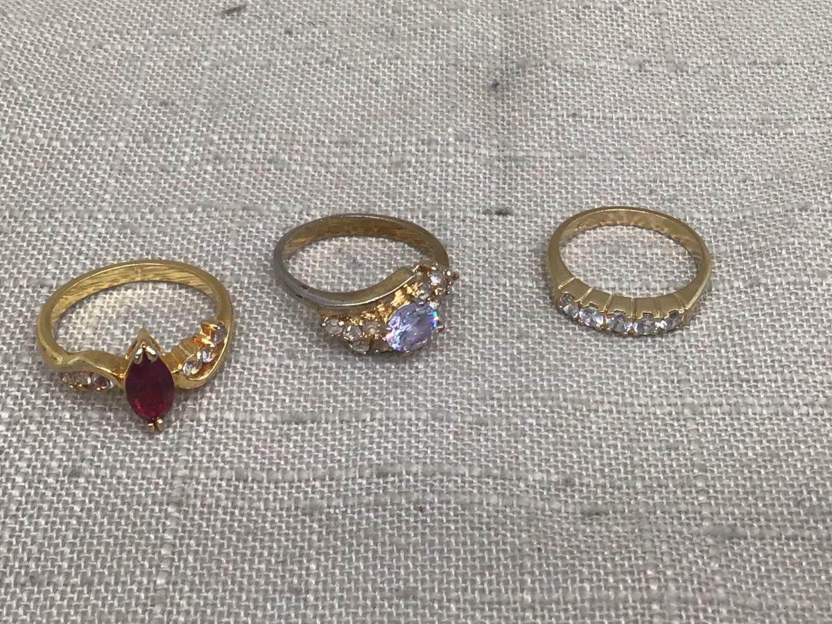 Costume Rings | EstateSales.org