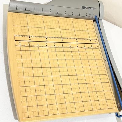 QUARTET ~ Heavy-Duty Paper Trimmer | EstateSales.org