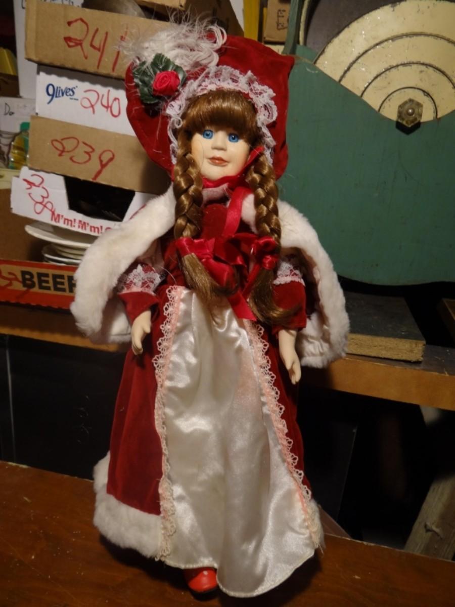 COLLECTIBLE PORCELAIN DOLLS | EstateSales.org