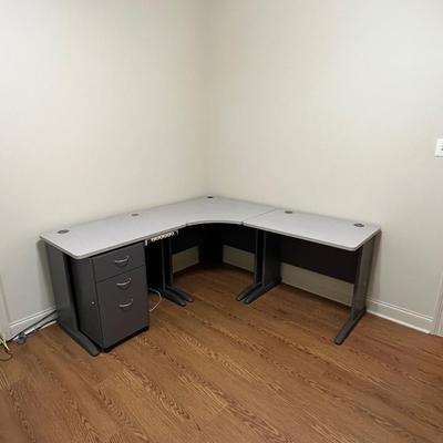 SAUDER ~ 3-Piece Sectional Metal & Formica Corner Computer Desk With ...