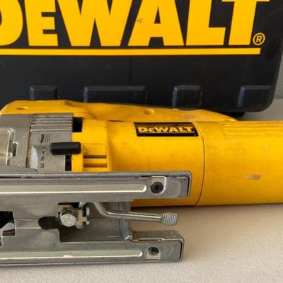 DEWALT DW321 JIG SAW WITH CASE | EstateSales.org