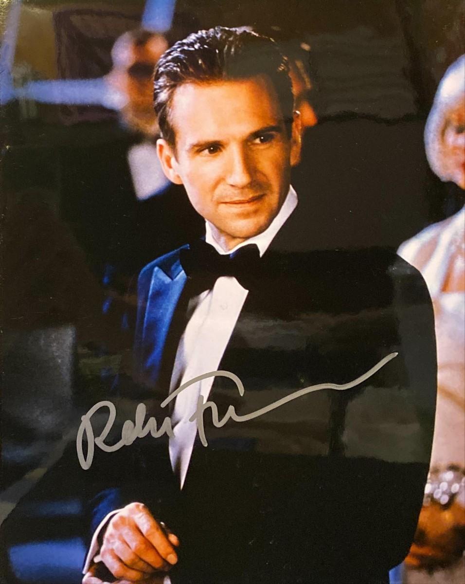 Ralph Fiennes Signed Photo | EstateSales.org