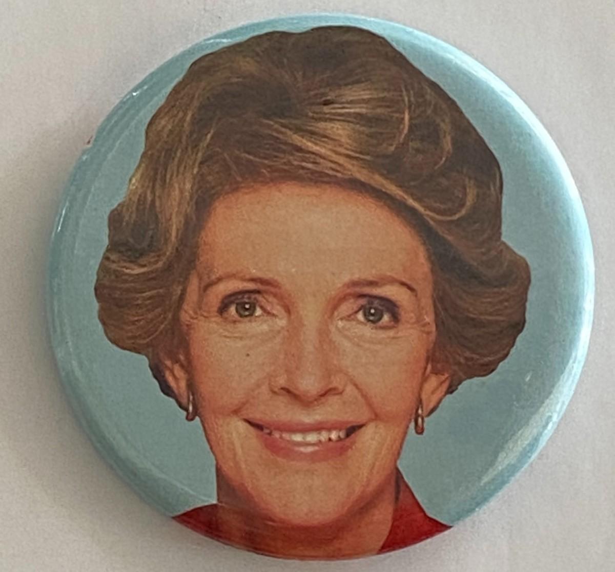 Nancy Reagan First Lady pin | EstateSales.org