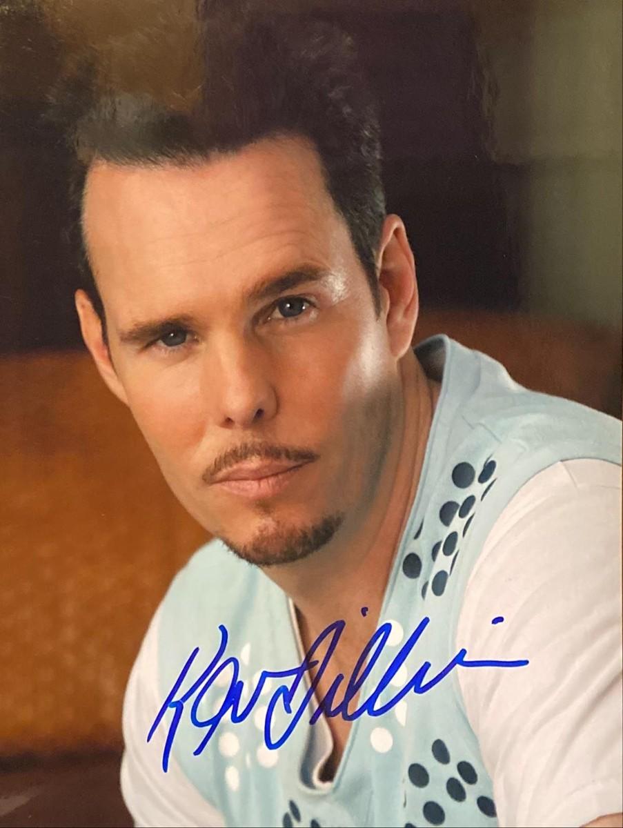 Kevin Dillon Signed Photo | EstateSales.org