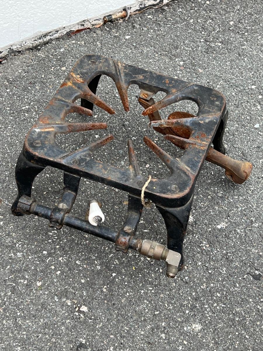 Vintage Cast Iron Gas Burner | EstateSales.org