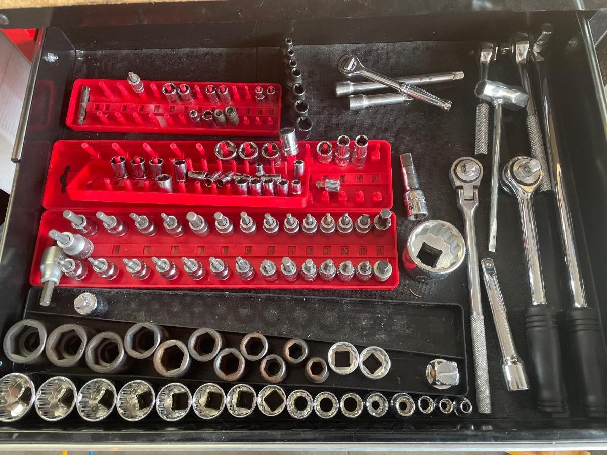 Drawer of sockets and wrenches | EstateSales.org