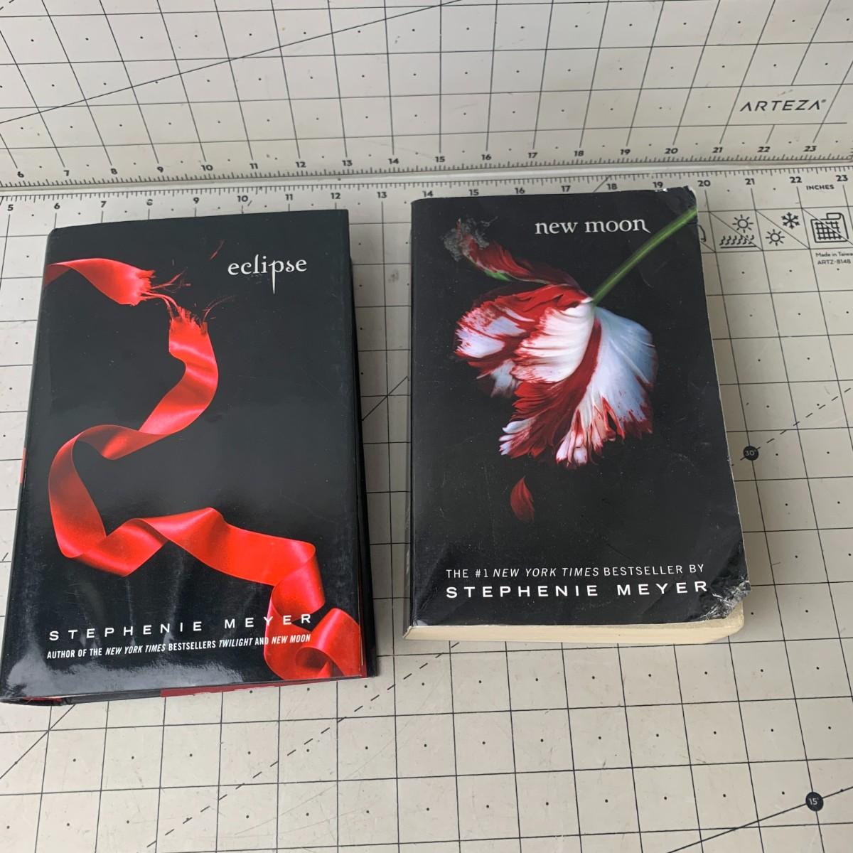 #232 Eclipse and New Moon By Stephanie Meyer | EstateSales.org