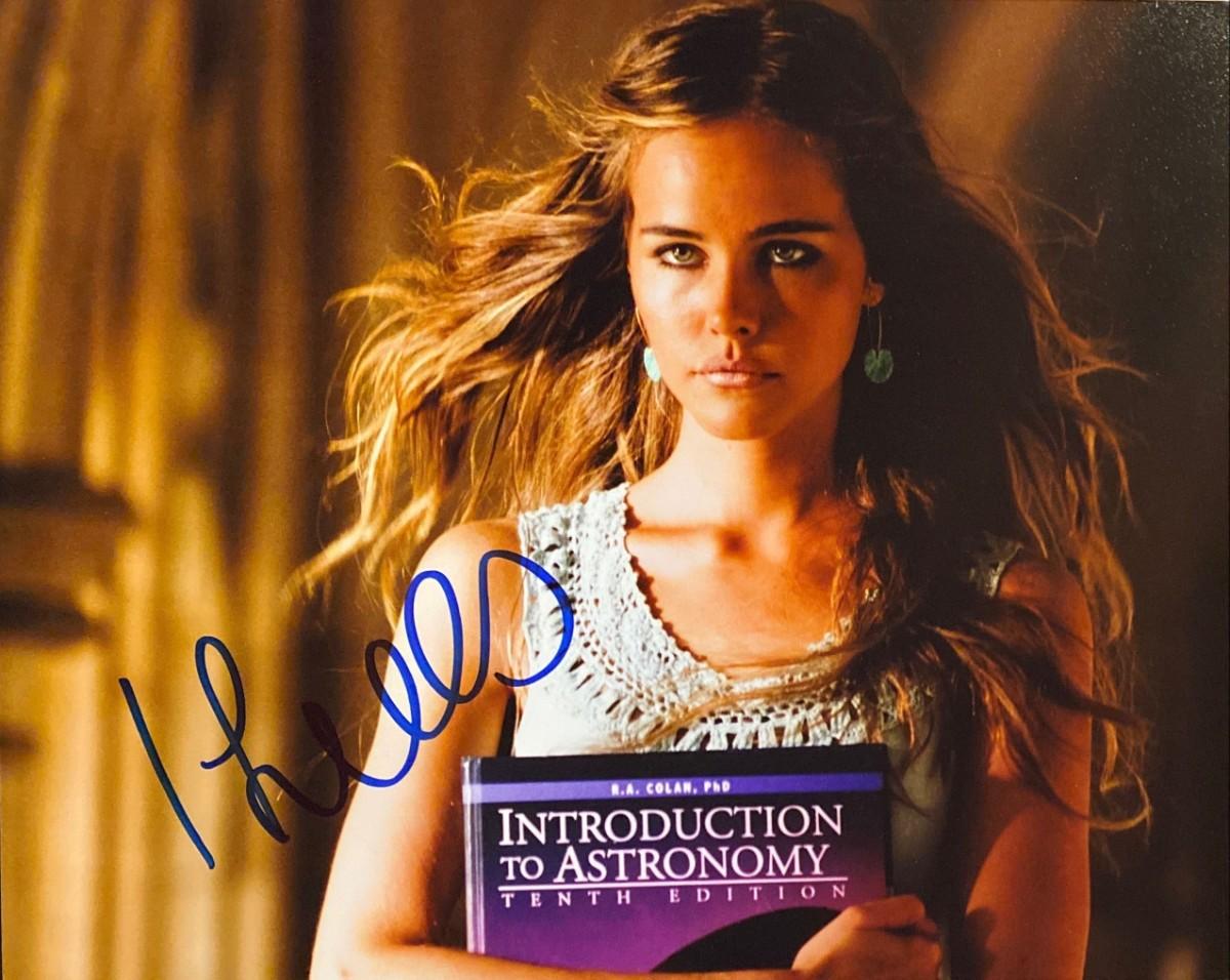 Isabel Lucas signed photo | EstateSales.org