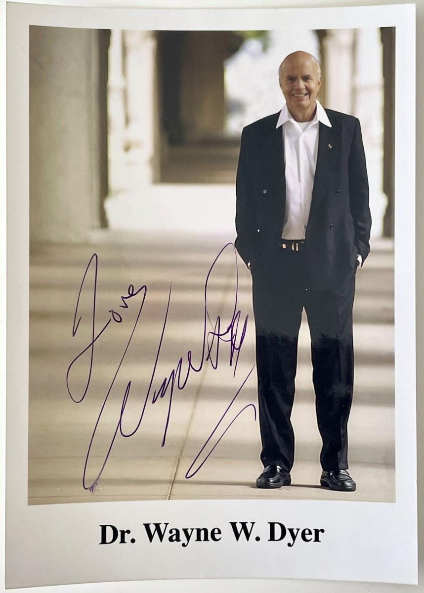 Author Dr. Wayne W. Dyer signed photo | EstateSales.org